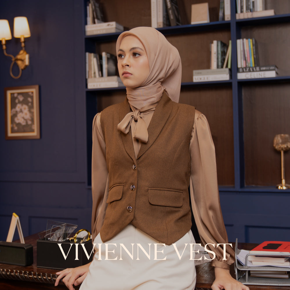 Vivienne Vest – Wearing Klamby