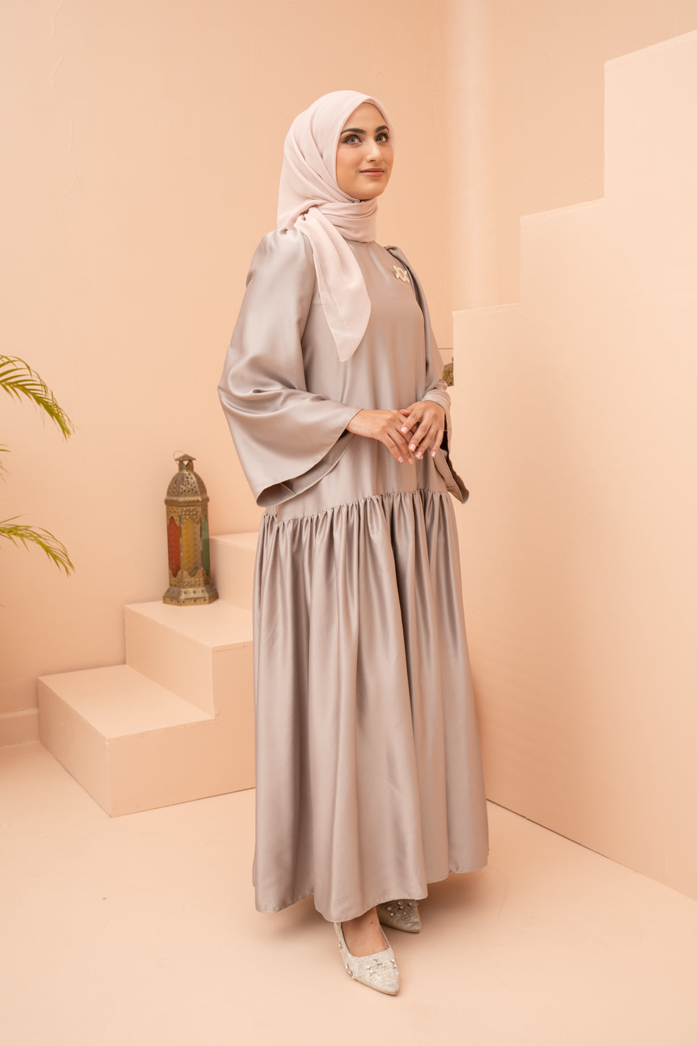 Estrella Dress Loggia – Wearing Klamby