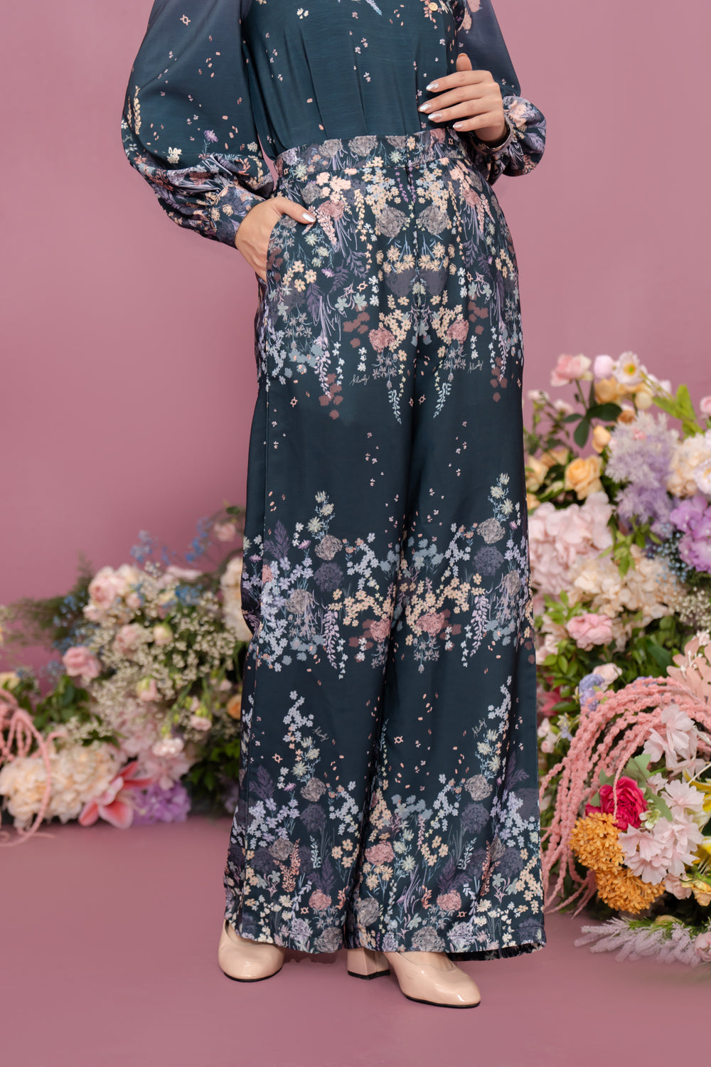 Gardenia Pants (Minor) Dark Berry – Wearing Klamby