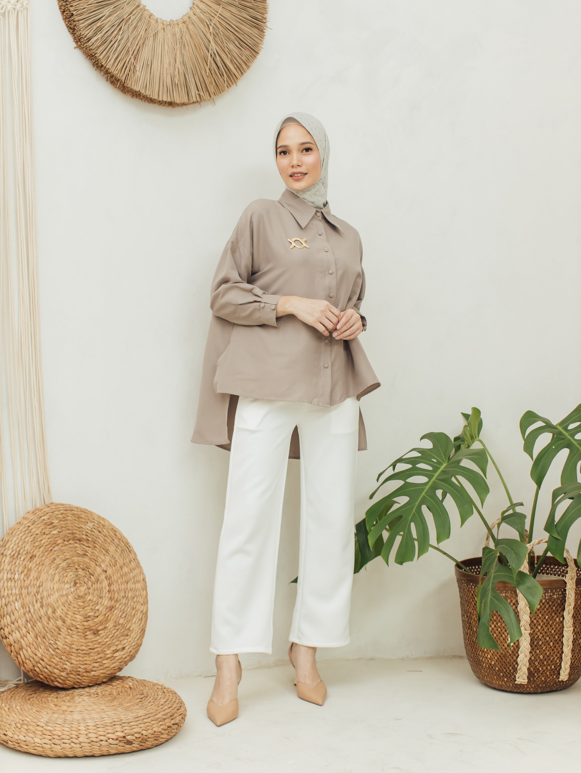 Ana Shirt Khaki – Wearing Klamby